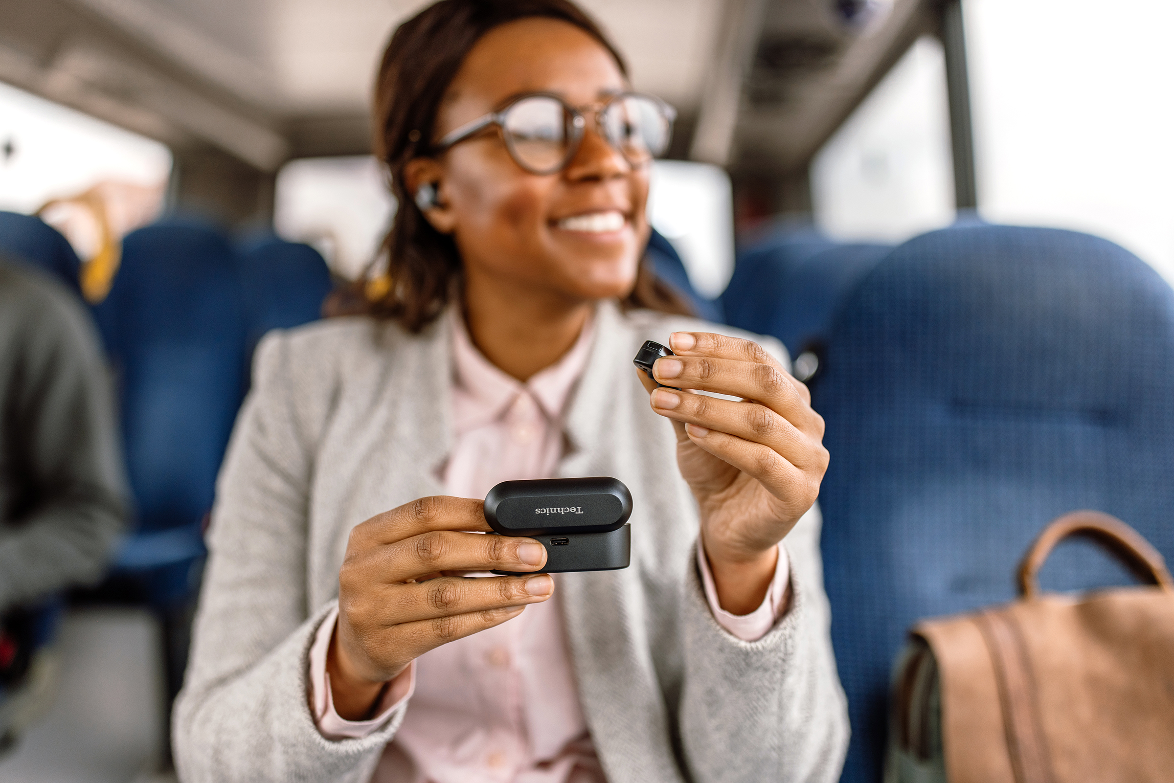 Technics True Wireless Earphones Brand Concept – Never miss a beat ...