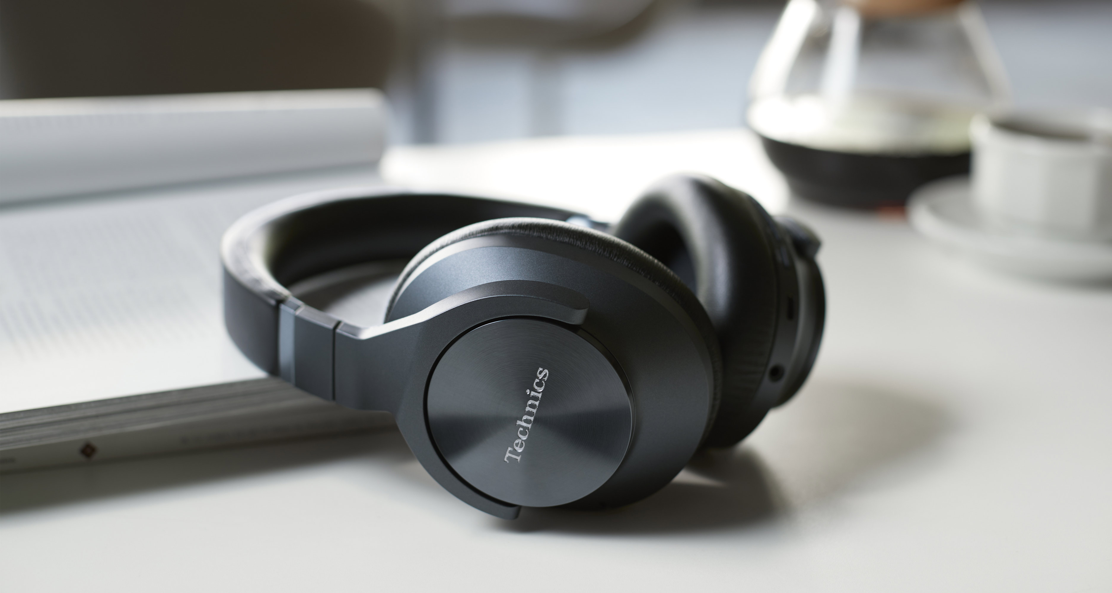 Headphones & Earbuds EAH-A800 - Technics Australia